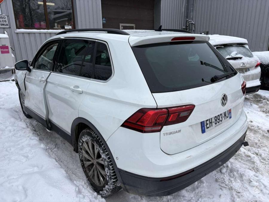 Balts Volkswagen Tiguan 2016 Viļņa, ar dzinēja tilpumu 1.97 L un nobraukumu 160 tūkst. km par 5200 €, foto 3 vietnē AUTOMOTO.COM.LV