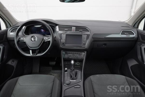 White Volkswagen Tiguan 2016 in Riga, with an engine capacity of 2.00 L and mileage of 0 thousand km for 16995 €, photo 10 on AUTOMOTO.COM.LV