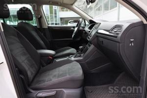 Balts Volkswagen Tiguan 2016 Rīga, ar dzinēja tilpumu 2.00 L un nobraukumu 0 tūkst. km par 16995 €, foto 16 vietnē AUTOMOTO.COM.LV