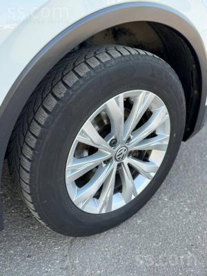 Balts Volkswagen Tiguan 2016 Rīga, ar dzinēja tilpumu 2.00 L un nobraukumu 208 tūkst. km par 14000 €, foto 13 vietnē AUTOMOTO.COM.LV