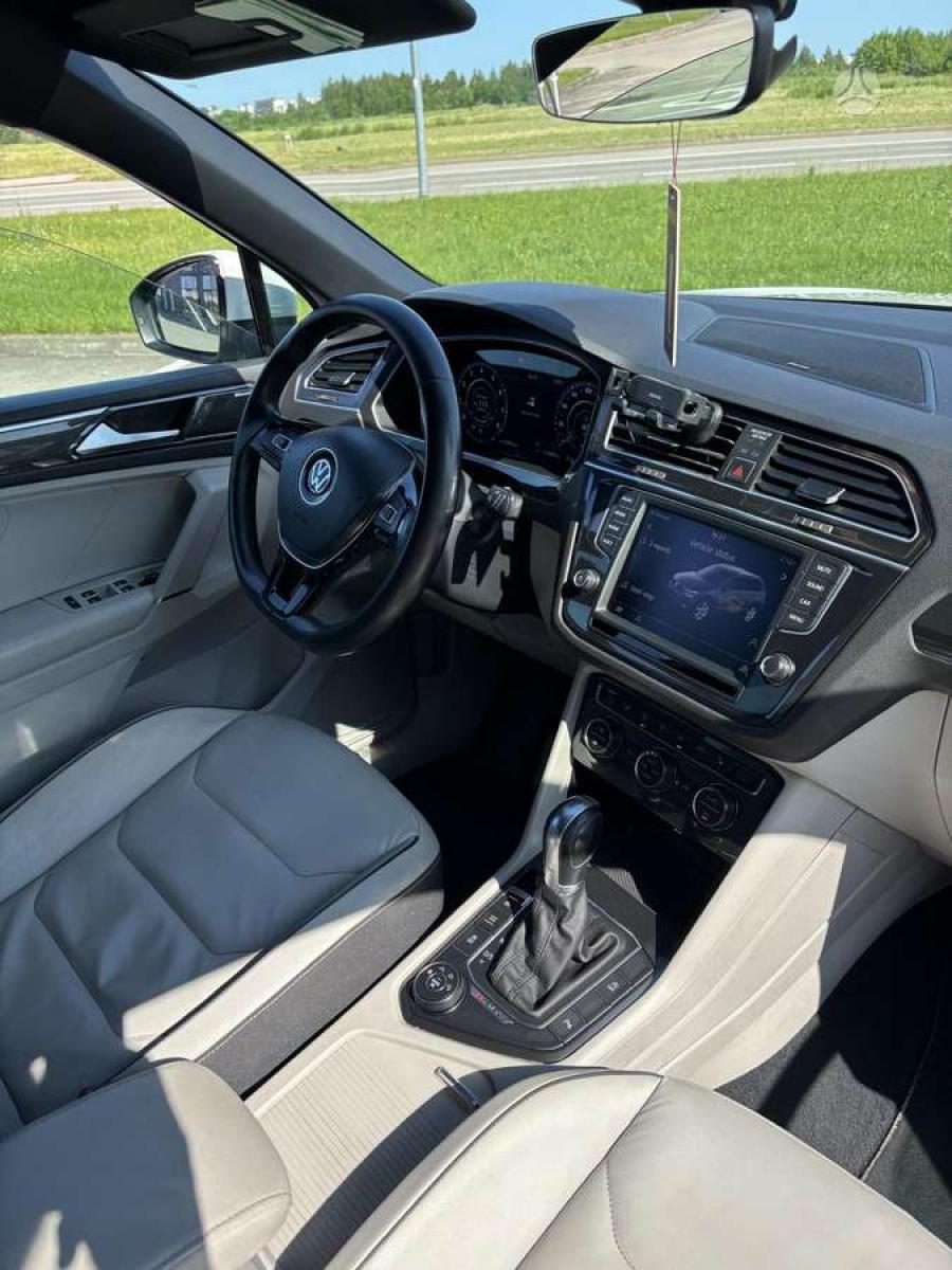 Balts Volkswagen Tiguan 2016 Panevēža, ar dzinēja tilpumu 2.00 L un nobraukumu 313 tūkst. km par 14200 €, foto 8 vietnē AUTOMOTO.COM.LV