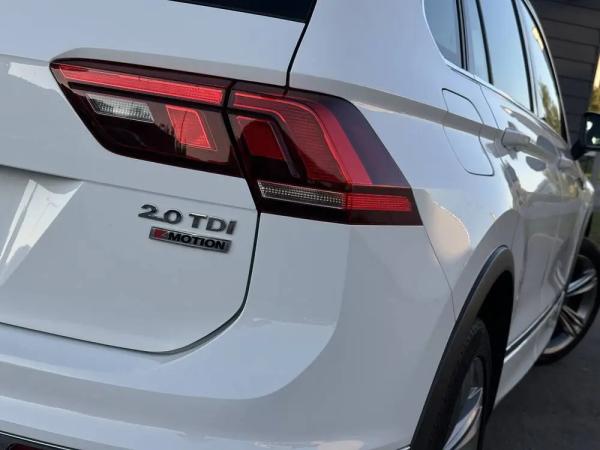 Balts Volkswagen Tiguan 2016 Jelgava, ar dzinēja tilpumu 2.00 L un nobraukumu 140 tūkst. km par 17950 €, foto 5 vietnē AUTOMOTO.COM.LV