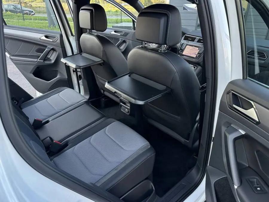 Balts Volkswagen Tiguan 2016 Jelgava, ar dzinēja tilpumu 2.00 L un nobraukumu 140 tūkst. km par 17950 €, foto 8 vietnē AUTOMOTO.COM.LV