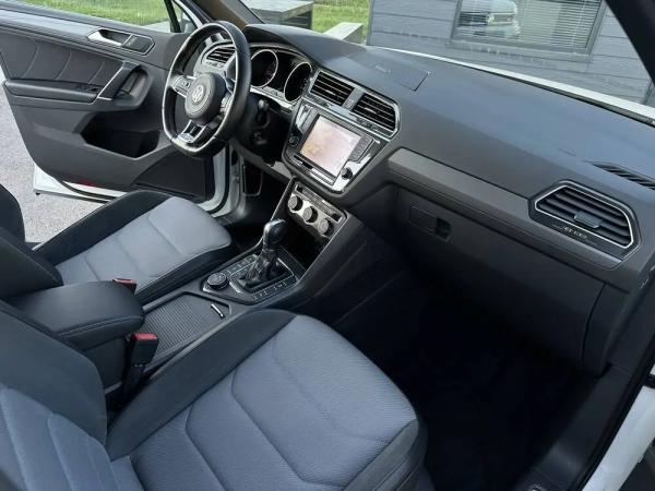 Balts Volkswagen Tiguan 2016 Jelgava, ar dzinēja tilpumu 2.00 L un nobraukumu 140 tūkst. km par 17950 €, foto 8 vietnē AUTOMOTO.COM.LV