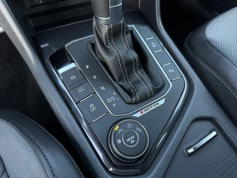 Balts Volkswagen Tiguan 2016 Jelgava, ar dzinēja tilpumu 2.00 L un nobraukumu 140 tūkst. km par 17950 €, foto 14 vietnē AUTOMOTO.COM.LV