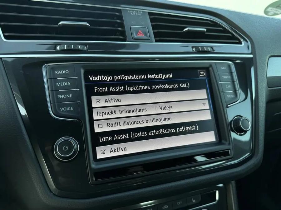 Balts Volkswagen Tiguan 2016 Jelgava, ar dzinēja tilpumu 2.00 L un nobraukumu 140 tūkst. km par 17950 €, foto 16 vietnē AUTOMOTO.COM.LV