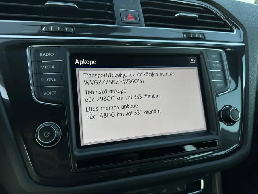 Balts Volkswagen Tiguan 2016 Jelgava, ar dzinēja tilpumu 2.00 L un nobraukumu 140 tūkst. km par 17950 €, foto 17 vietnē AUTOMOTO.COM.LV
