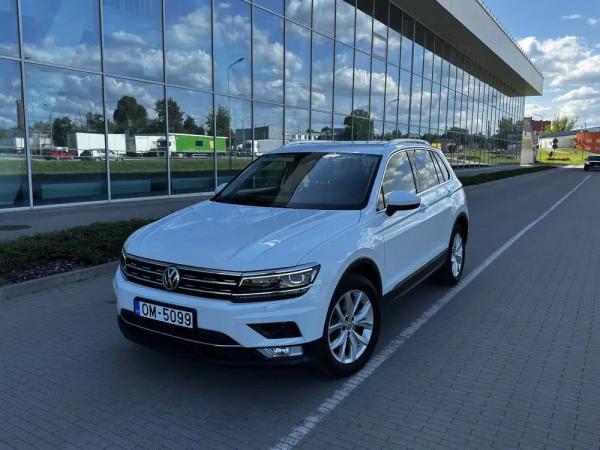 White Volkswagen Tiguan 2016 in Rezekne, with an engine capacity of 2.00 L and mileage of 222 thousand km for 15900 €, photo 1 on AUTOMOTO.COM.LV