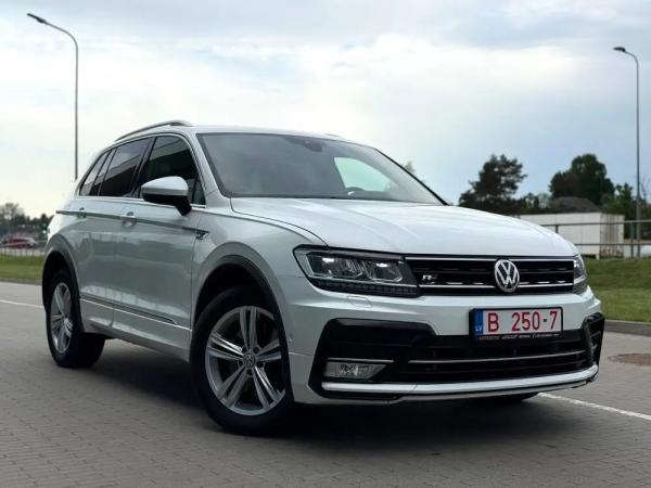 White Volkswagen Tiguan 2016 in Rezekne, with an engine capacity of 2.00 L and mileage of 185 thousand km for 16990 €, photo 3 on AUTOMOTO.COM.LV