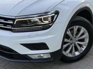 White Volkswagen Tiguan 2016 in Prienai, with an engine capacity of 1.97 L and mileage of 165 thousand km for 14950 €, photo 19 on AUTOMOTO.COM.LV