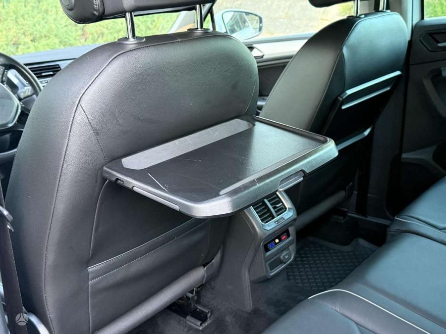 White Volkswagen Tiguan 2016 in Prienai, with an engine capacity of 1.97 L and mileage of 165 thousand km for 14950 €, photo 34 on AUTOMOTO.COM.LV