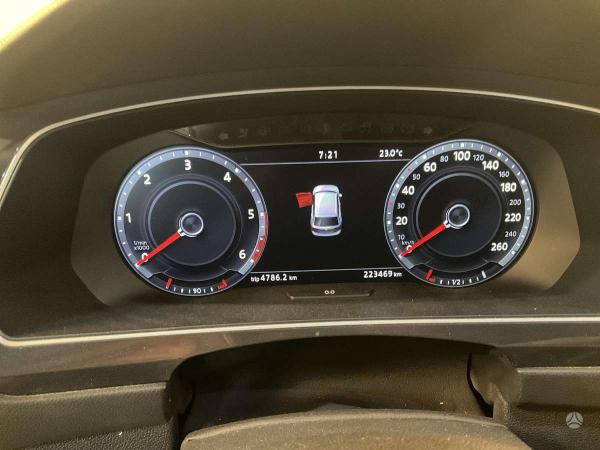 White Volkswagen Tiguan 2016 in Vilnius, with an engine capacity of 1.97 L and mileage of 223 thousand km for 17000 €, photo 6 on AUTOMOTO.COM.LV