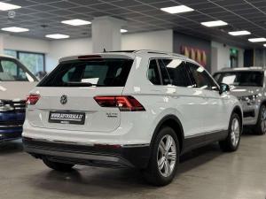 White Volkswagen Tiguan 2016 in Klaipeda, with an engine capacity of 1.98 L and mileage of 279 thousand km for 14950 €, photo 6 on AUTOMOTO.COM.LV