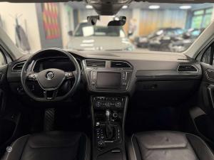 White Volkswagen Tiguan 2016 in Klaipeda, with an engine capacity of 1.98 L and mileage of 279 thousand km for 14950 €, photo 14 on AUTOMOTO.COM.LV