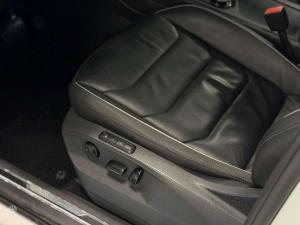 White Volkswagen Tiguan 2016 in Klaipeda, with an engine capacity of 1.98 L and mileage of 279 thousand km for 14950 €, photo 42 on AUTOMOTO.COM.LV