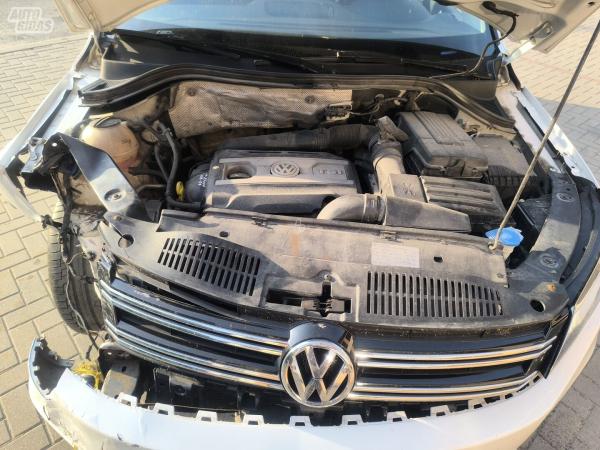 White Volkswagen Tiguan 2016 in Radviliskis, with an engine capacity of 2.00 L and mileage of 111 thousand km for 4999 €, photo 9 on AUTOMOTO.COM.LV