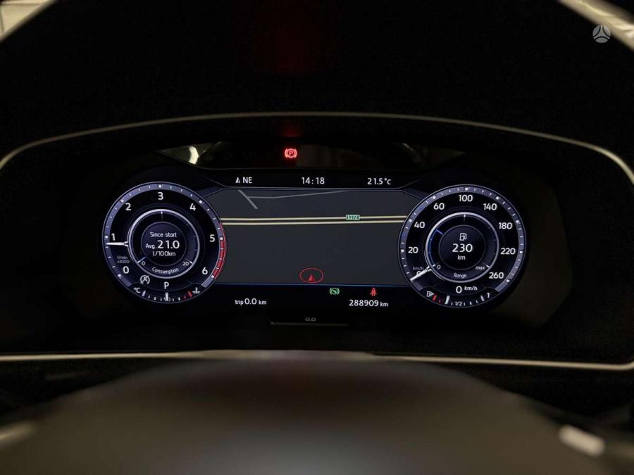 White Volkswagen Tiguan 2016 in Vilnius, with an engine capacity of 1.97 L and mileage of 290 thousand km for 17990 €, photo 22 on AUTOMOTO.COM.LV