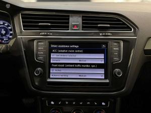 White Volkswagen Tiguan 2016 in Vilnius, with an engine capacity of 1.97 L and mileage of 290 thousand km for 17990 €, photo 26 on AUTOMOTO.COM.LV
