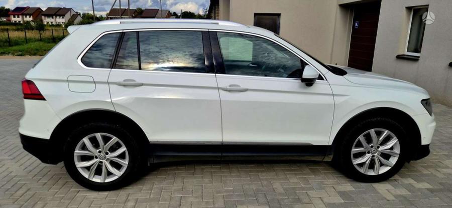 White Volkswagen Tiguan 2016 in Taurage, with an engine capacity of 1.97 L and mileage of 257 thousand km for 11100 €, photo 17 on AUTOMOTO.COM.LV