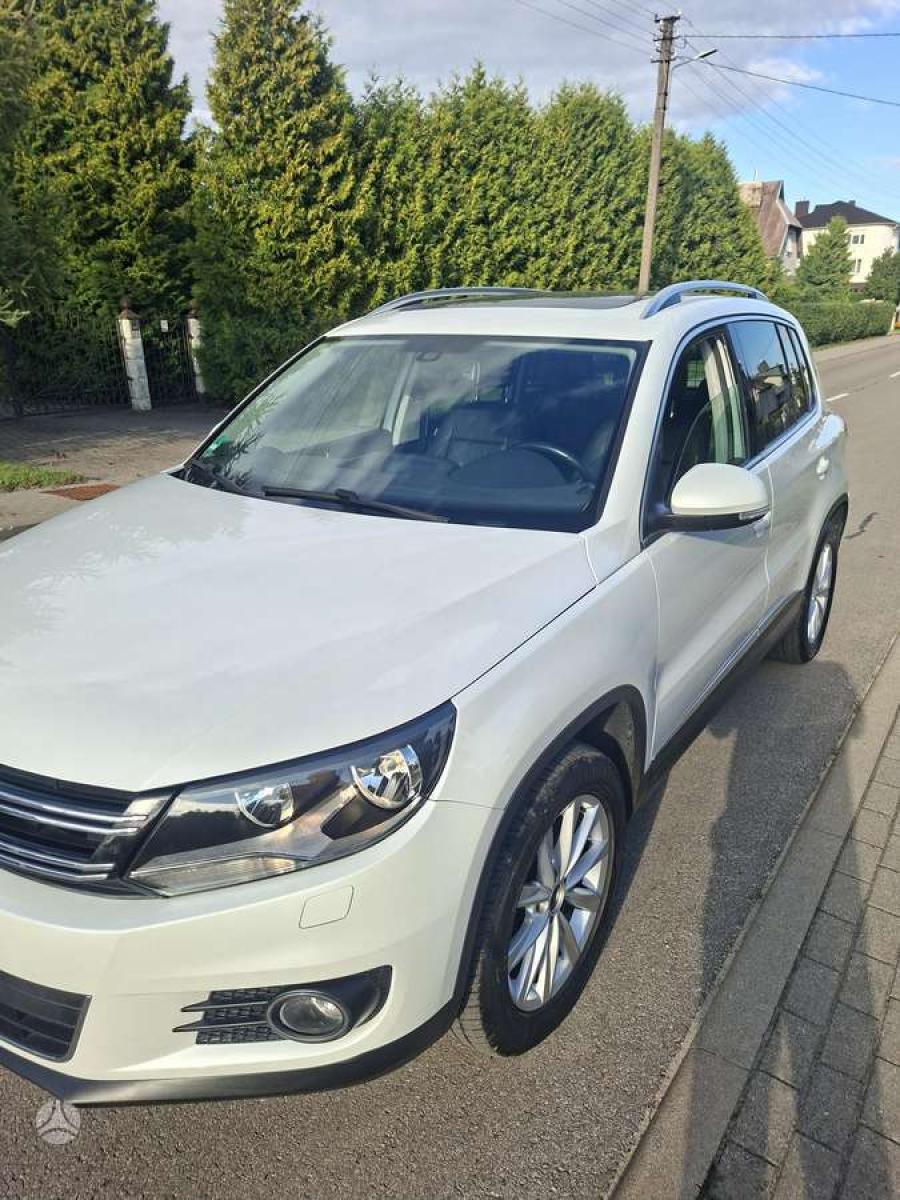 White Volkswagen Tiguan 2016 in Telschi, with an engine capacity of 1.97 L and mileage of 227 thousand km for 12400 €, photo 3 on AUTOMOTO.COM.LV