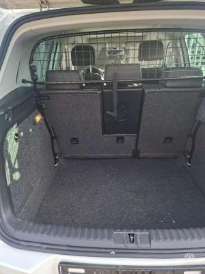 White Volkswagen Tiguan 2016 in Telschi, with an engine capacity of 1.97 L and mileage of 227 thousand km for 12400 €, photo 8 on AUTOMOTO.COM.LV