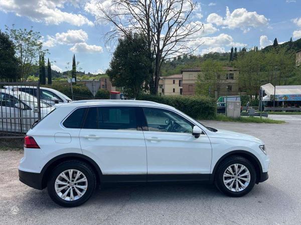 Balts Volkswagen Tiguan 2016 Šauļi, ar dzinēja tilpumu 1.39 L un nobraukumu 158 tūkst. km par 10700 €, foto 5 vietnē AUTOMOTO.COM.LV