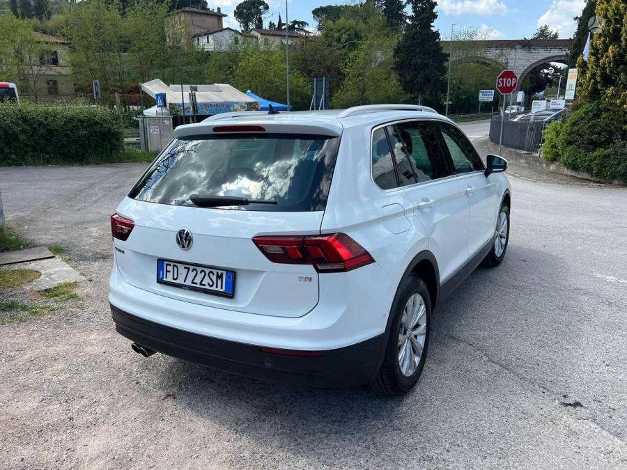 Balts Volkswagen Tiguan 2016 Šauļi, ar dzinēja tilpumu 1.39 L un nobraukumu 158 tūkst. km par 10700 €, foto 9 vietnē AUTOMOTO.COM.LV