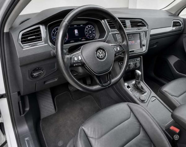 Volkswagen Tiguan 2016 Kauņa vietnē Balts Volkswagen Tiguan 2016 Kauņa, ar dzinēja tilpumu 1.97 L un nobraukumu 288 tūkst. km par 16499 €, foto 8 vietnē AUTOMOTO.COM.LV