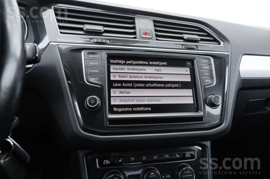 Balts Volkswagen Tiguan 2016 Rīga, ar dzinēja tilpumu 2.00 L un nobraukumu 258 tūkst. km par 11850 €, foto 20 vietnē AUTOMOTO.COM.LV