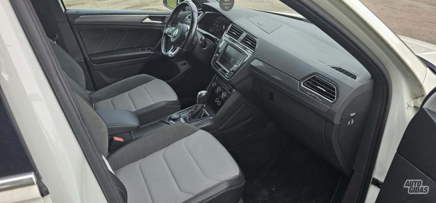 Balts Volkswagen Tiguan 2016 Kauņa, ar dzinēja tilpumu 2.00 L un nobraukumu 252 tūkst. km par 16750 €, foto 8 vietnē AUTOMOTO.COM.LV