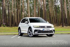 White Volkswagen Tiguan 2017 in Riga, with an engine capacity of 2.00 L and mileage of 282 thousand km for 17490 €, photo 2 on AUTOMOTO.COM.LV