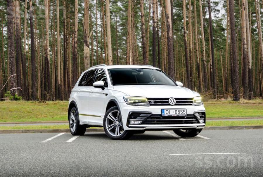 White Volkswagen Tiguan 2017 in Riga, with an engine capacity of 2.00 L and mileage of 282 thousand km for 17490 €, photo 2 on AUTOMOTO.COM.LV