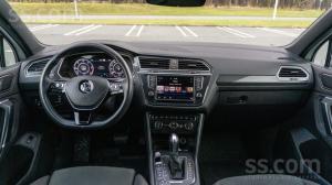 White Volkswagen Tiguan 2017 in Riga, with an engine capacity of 2.00 L and mileage of 282 thousand km for 17490 €, photo 12 on AUTOMOTO.COM.LV