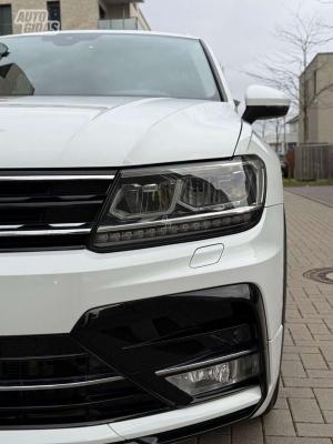White Volkswagen Tiguan 2017 in Kaunas, with an engine capacity of 2.00 L and mileage of 95 thousand km for 24459 €, photo 5 on AUTOMOTO.COM.LV