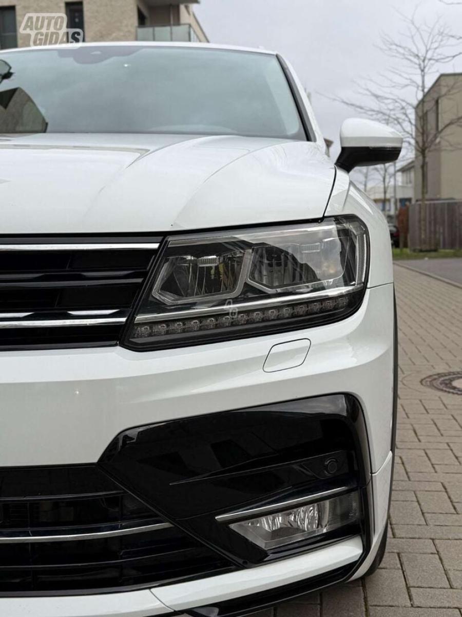White Volkswagen Tiguan 2017 in Kaunas, with an engine capacity of 2.00 L and mileage of 95 thousand km for 24459 €, photo 5 on AUTOMOTO.COM.LV