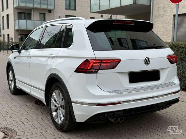 White Volkswagen Tiguan 2017 in Kaunas, with an engine capacity of 2.00 L and mileage of 95 thousand km for 24459 €, photo 8 on AUTOMOTO.COM.LV