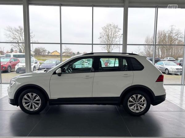 White Volkswagen Tiguan 2017 in Kaunas, with an engine capacity of 1.40 L and mileage of 51 thousand km for 22297 €, photo 10 on AUTOMOTO.COM.LV