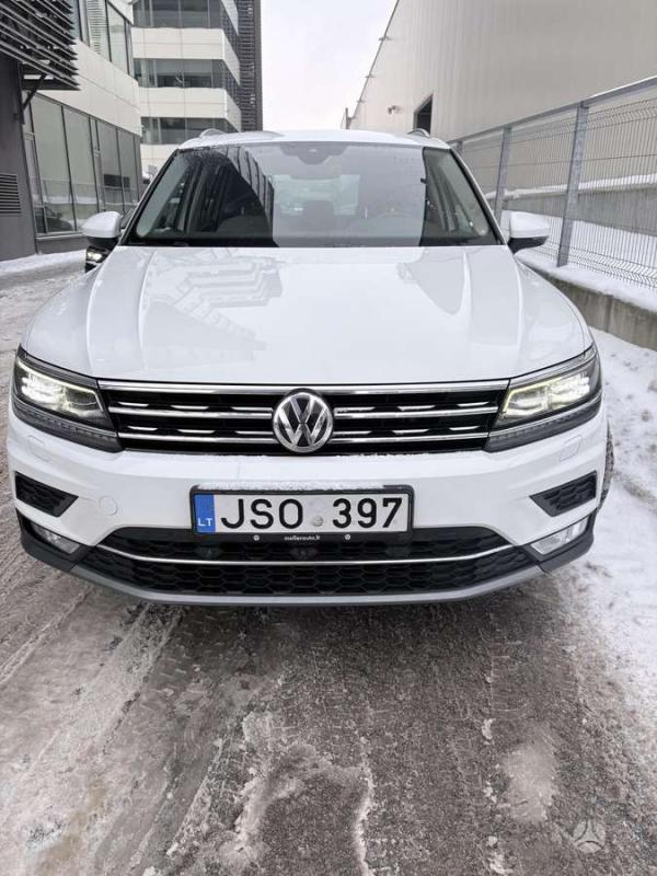 White Volkswagen Tiguan 2017 in Vilnius, with an engine capacity of 1.40 L and mileage of 147 thousand km for 18300 €, photo 2 on AUTOMOTO.COM.LV