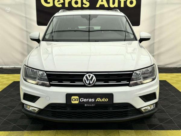 White Volkswagen Tiguan 2017 in Vilnius, with an engine capacity of 1.97 L and mileage of 252 thousand km for 12550 €, photo 2 on AUTOMOTO.COM.LV