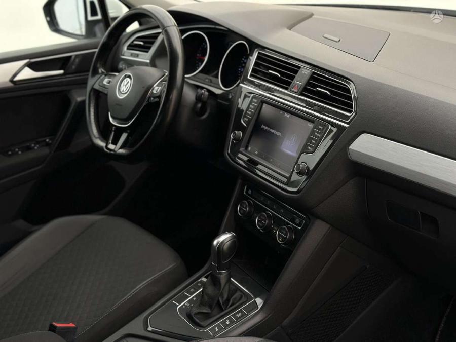 Balts Volkswagen Tiguan 2017 Viļņa, ar dzinēja tilpumu 1.97 L un nobraukumu 252 tūkst. km par 12550 €, foto 13 vietnē AUTOMOTO.COM.LV