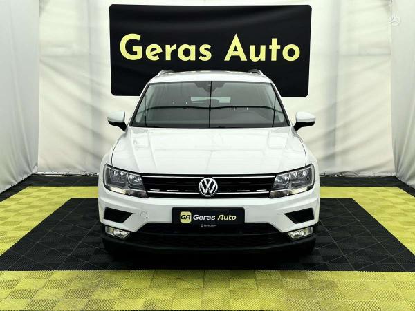 White Volkswagen Tiguan 2017 in Vilnius, with an engine capacity of 1.97 L and mileage of 252 thousand km for 11990 €, photo 7 on AUTOMOTO.COM.LV