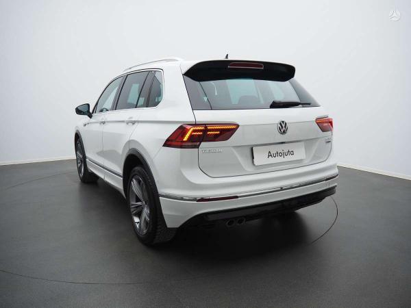 Balts Volkswagen Tiguan 2017 Viļņa, ar dzinēja tilpumu 1.97 L un nobraukumu 183 tūkst. km par 17500 €, foto 6 vietnē AUTOMOTO.COM.LV