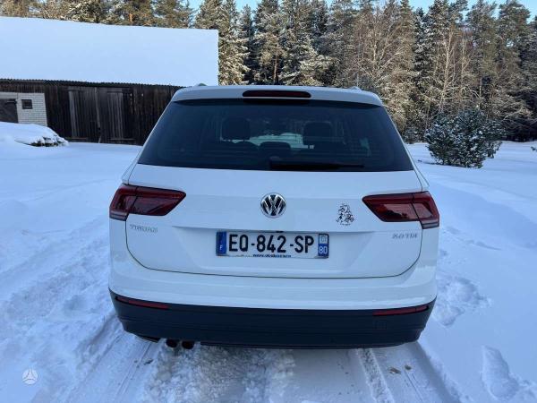 Balts Volkswagen Tiguan 2017 Tauragė, ar dzinēja tilpumu 1.97 L un nobraukumu 190 tūkst. km par 13500 €, foto 6 vietnē AUTOMOTO.COM.LV