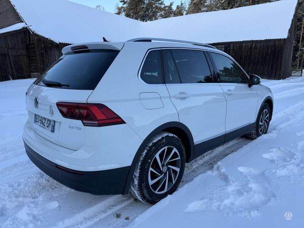Balts Volkswagen Tiguan 2017 Tauragė, ar dzinēja tilpumu 1.97 L un nobraukumu 190 tūkst. km par 13500 €, foto 9 vietnē AUTOMOTO.COM.LV