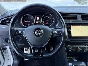 White Volkswagen Tiguan 2017 in Taurage, with an engine capacity of 1.97 L and mileage of 190 thousand km for 13500 €, photo 18 on AUTOMOTO.COM.LV