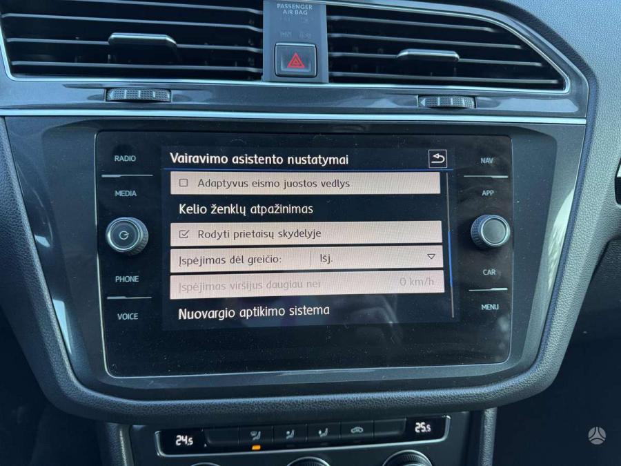 White Volkswagen Tiguan 2017 in Taurage, with an engine capacity of 1.97 L and mileage of 190 thousand km for 13500 €, photo 25 on AUTOMOTO.COM.LV