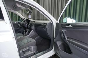 Balts Volkswagen Tiguan 2017 Marijampole, ar dzinēja tilpumu 2.00 L un nobraukumu 278 tūkst. km par 13449 €, foto 32 vietnē AUTOMOTO.COM.LV