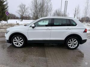 White Volkswagen Tiguan 2017 in Taurage, with an engine capacity of 1.97 L and mileage of 204 thousand km for 14900 €, photo 4 on AUTOMOTO.COM.LV
