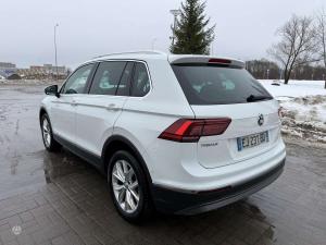 White Volkswagen Tiguan 2017 in Taurage, with an engine capacity of 1.97 L and mileage of 204 thousand km for 14900 €, photo 5 on AUTOMOTO.COM.LV