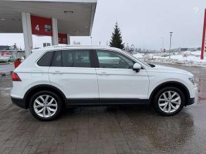 White Volkswagen Tiguan 2017 in Taurage, with an engine capacity of 1.97 L and mileage of 204 thousand km for 14900 €, photo 9 on AUTOMOTO.COM.LV
